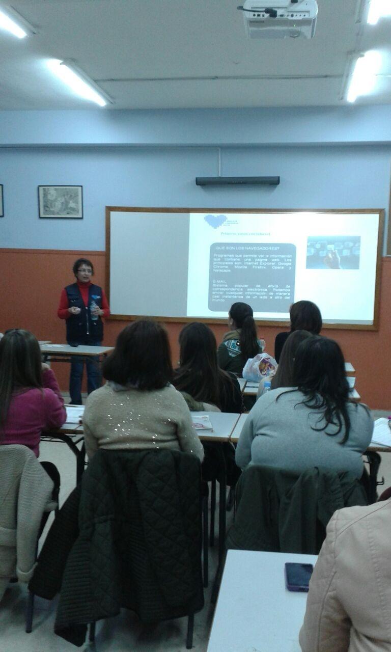 Veintiséis alumnos del colegio Al-Bayyana de Roquetas asisten a una ... Veintiséis alumnos del colegio Al-Bayyana de Roquetas asisten a una ...
