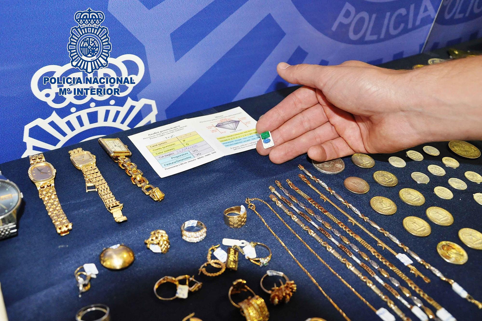 Detenido Un Exjoyero Que Lideraba Una Banda Dedicada A Asaltar A Representantes De Joyería En