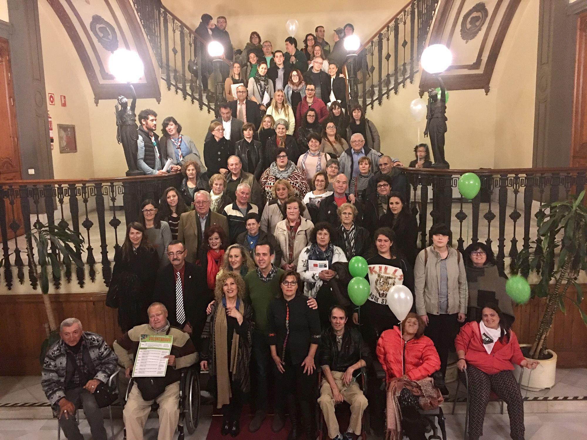Junta rinde homenaje a los voluntarios de la provincia de Almería con ... Junta rinde homenaje a los voluntarios de la provincia de Almería con ...