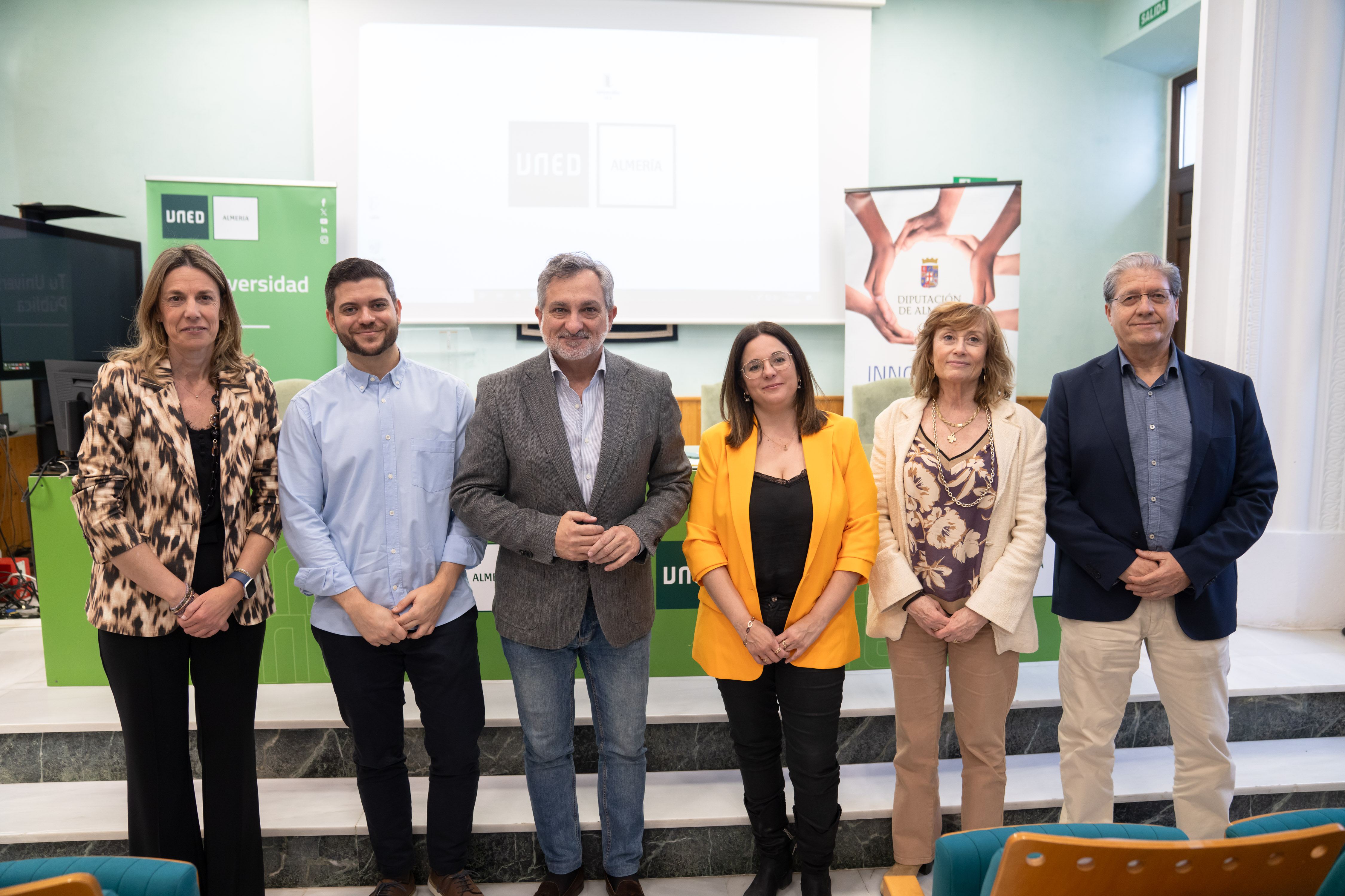 Diputación forma a los jóvenes en buen uso de las redes sociales con ...